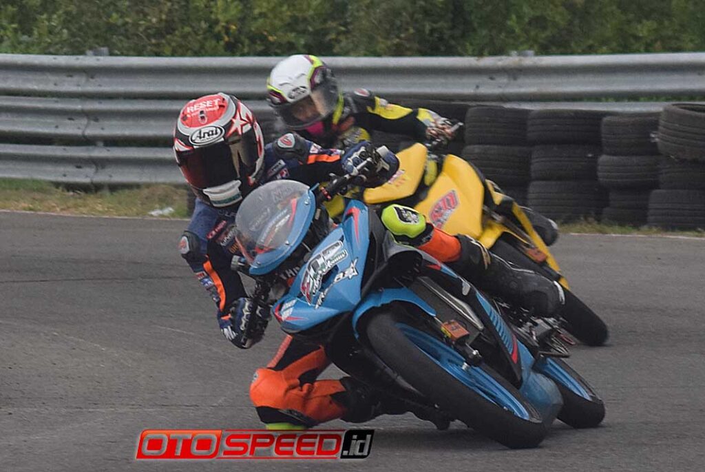 MCR 2024 Surabaya : Race Sabtu, Dimas Juliatmoko Juara Kelas MCR1 ...