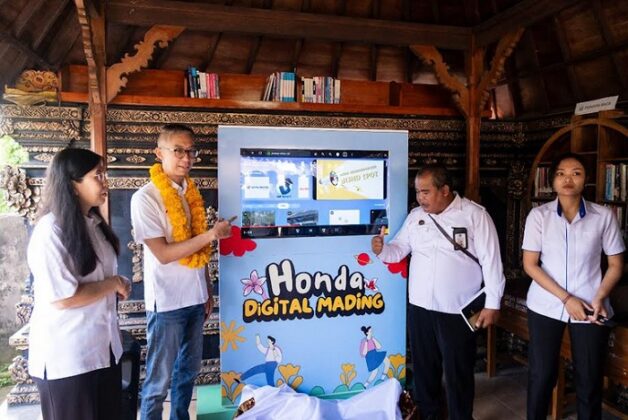 Mading Digital Hadir di Gianyar! Inisiatif Cerdas Astra Motor Bikin Sekolah Makin Kekinian ...